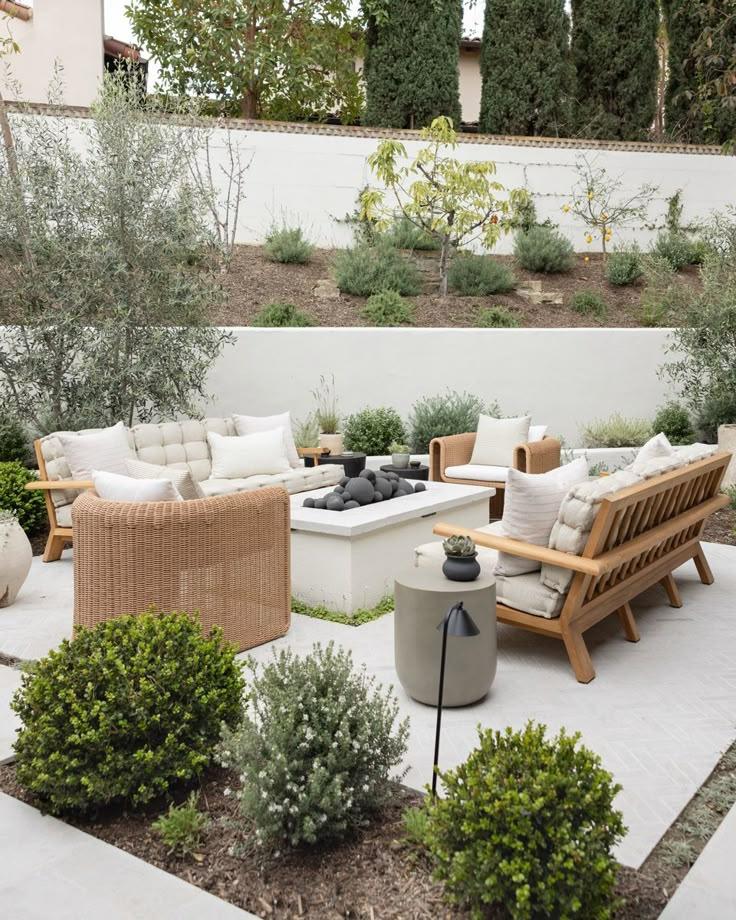 California Casual Interior Design: How to Bring Chic West Coast Style ...