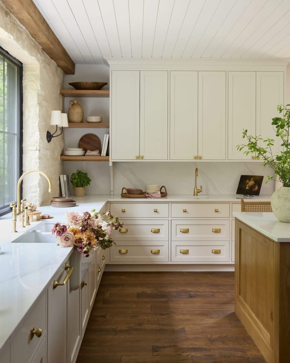 California Casual Interior Design: How to Bring Chic West Coast Style ...